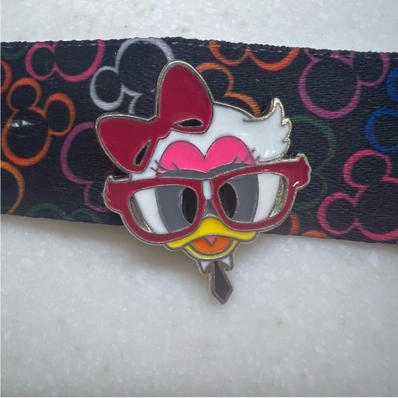 Accessories | Daisy Duck Character Pin With Glasses And Bow | Poshmark